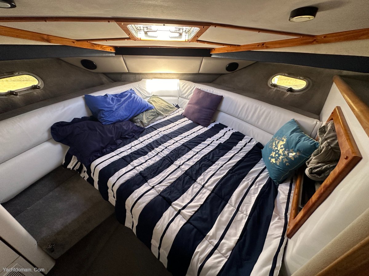 Used Bayliner 4388 Flybridge for Sale | Boats For Sale | Yachthub