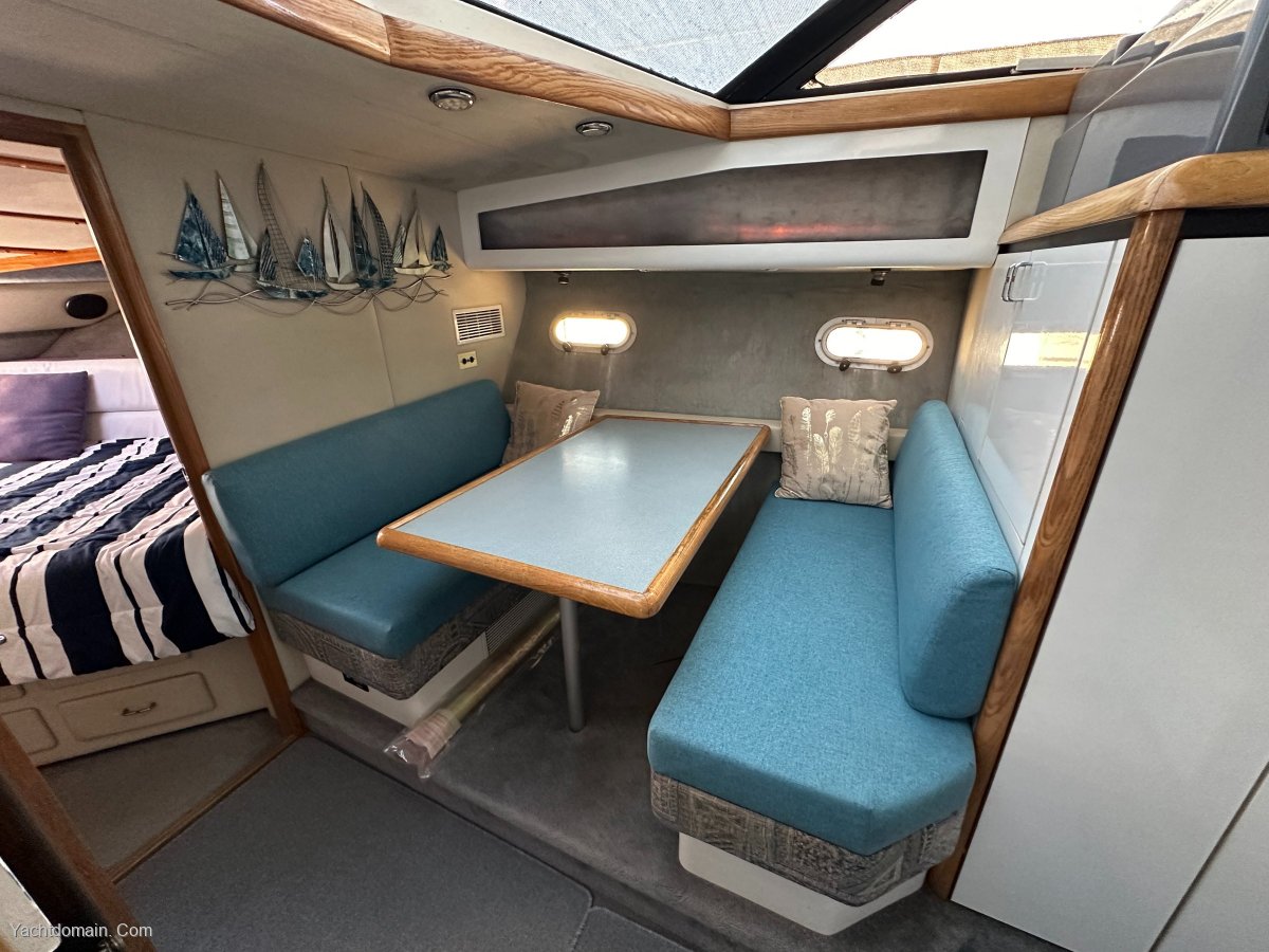 Used Bayliner 4388 Flybridge for Sale | Boats For Sale | Yachthub