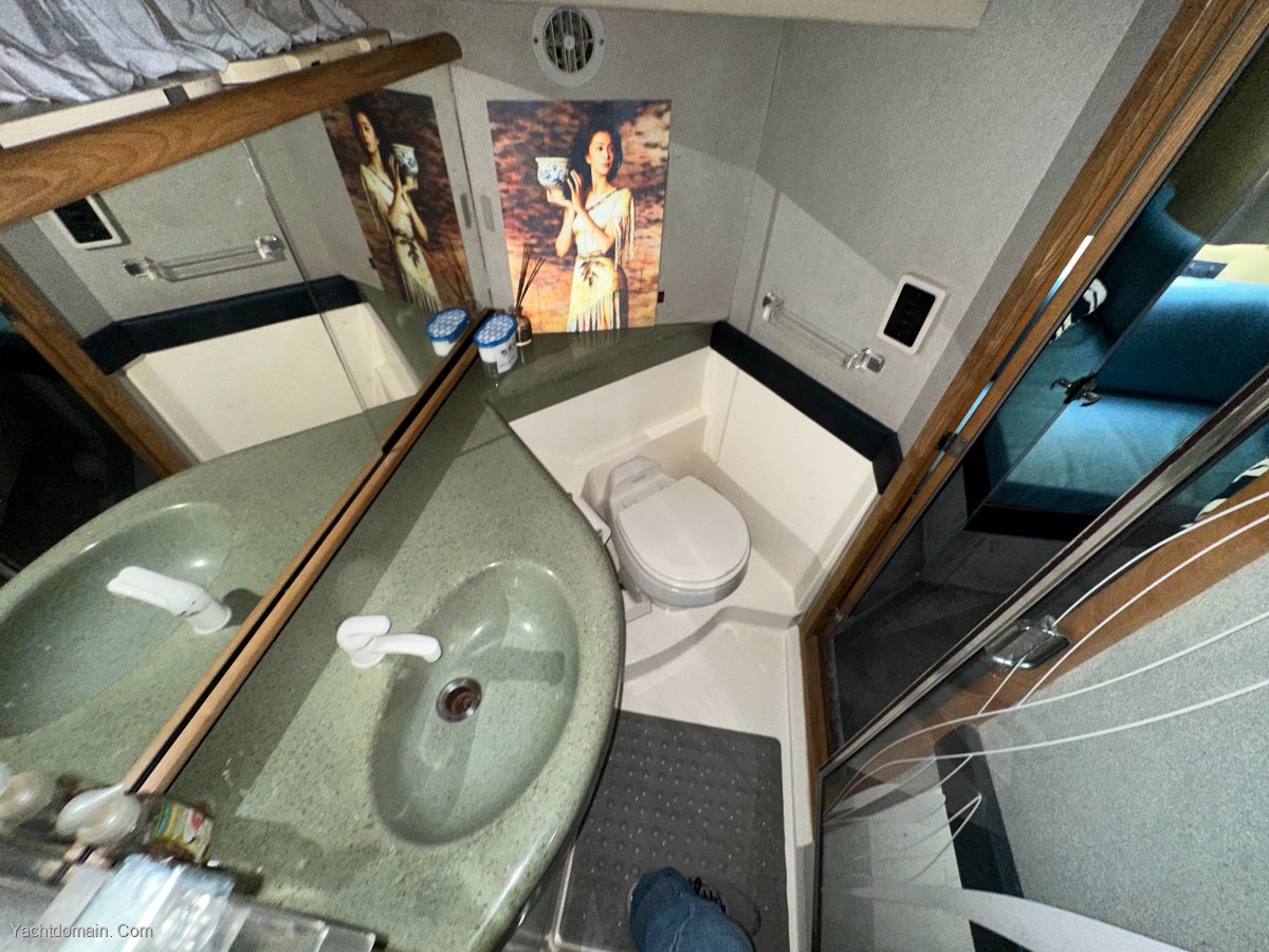 Used Bayliner 4388 Flybridge for Sale | Boats For Sale | Yachthub