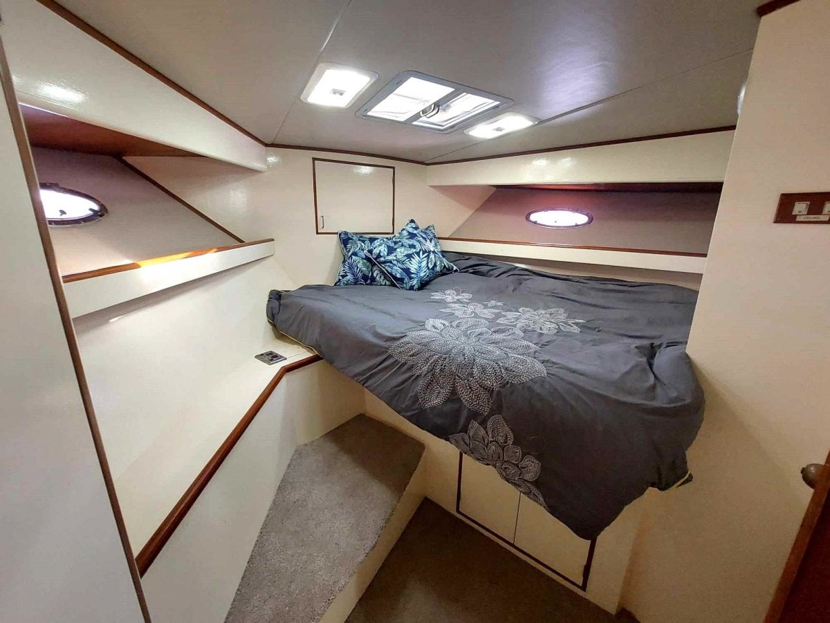 Used Meridian 4600 Flybridge Yachtfisher for Sale | Boats For Sale ...