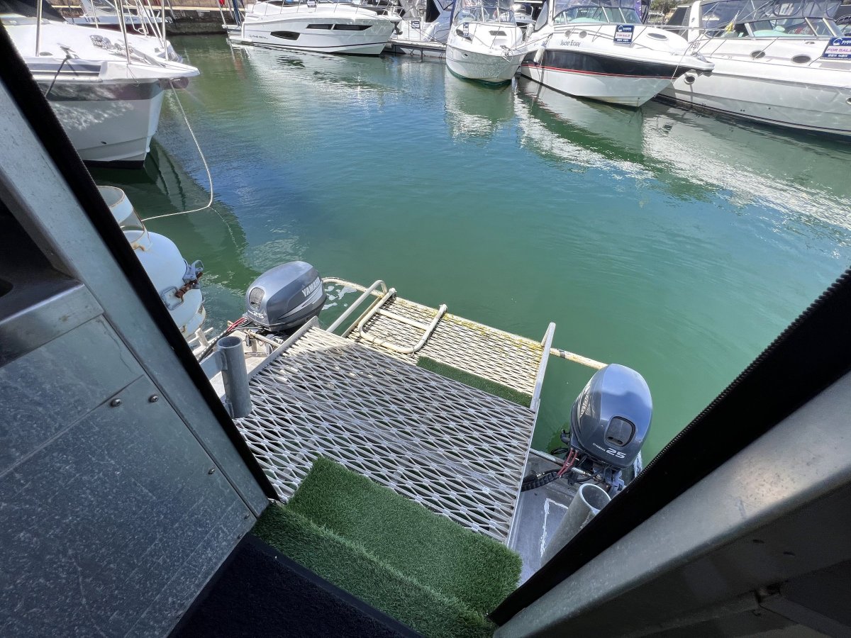 Custom 8m Pontoon - One Of A Kind!: Power Boats | Boats Online for Sale ...