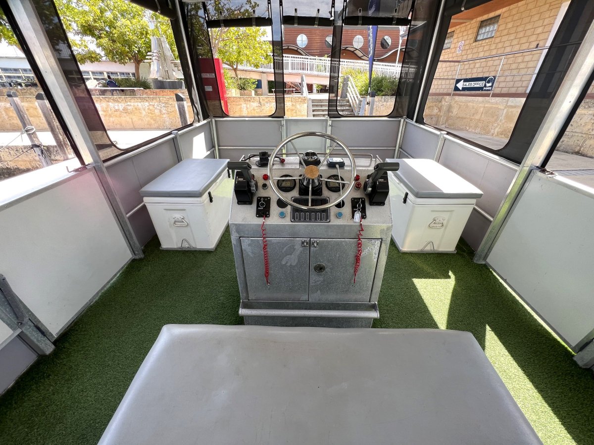 Custom 8m Pontoon - One Of A Kind!: Power Boats | Boats Online for Sale ...