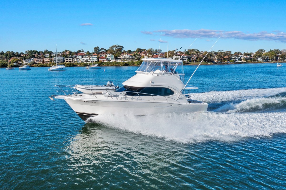 Riviera 40 Open Flybridge: Power Boats | Boats Online for Sale ...