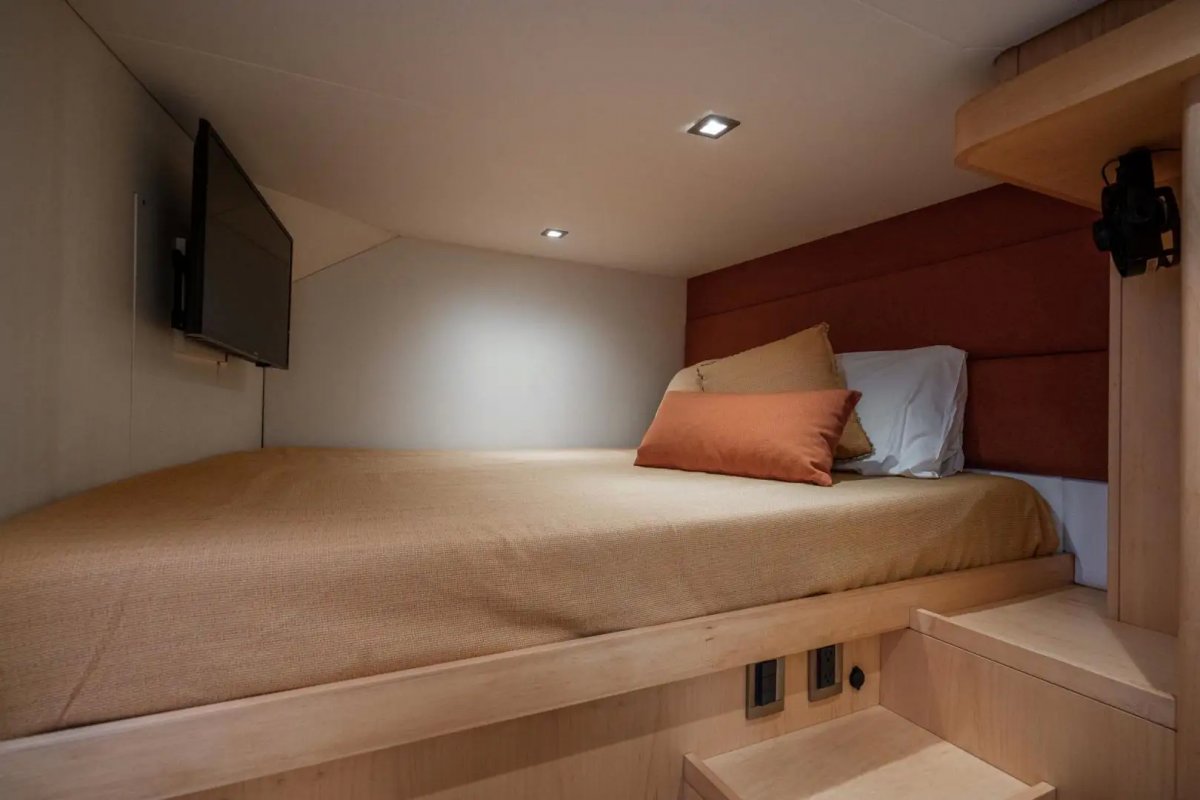 Gunboat 78 High Performance Full Carbon Hull And Rig: Sailing Catamaran ...