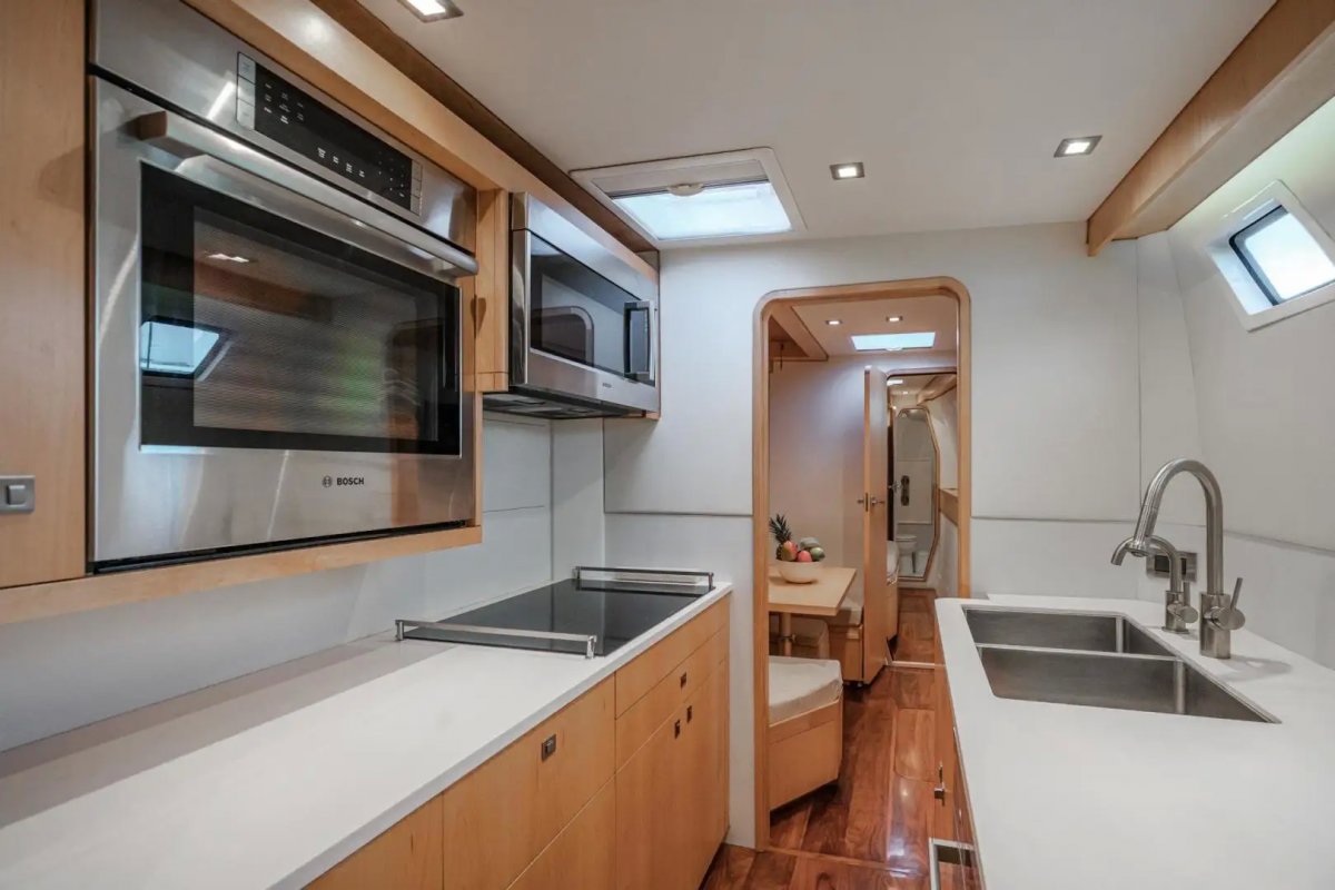 Gunboat 78 High Performance Full Carbon Hull And Rig: Sailing Catamaran ...