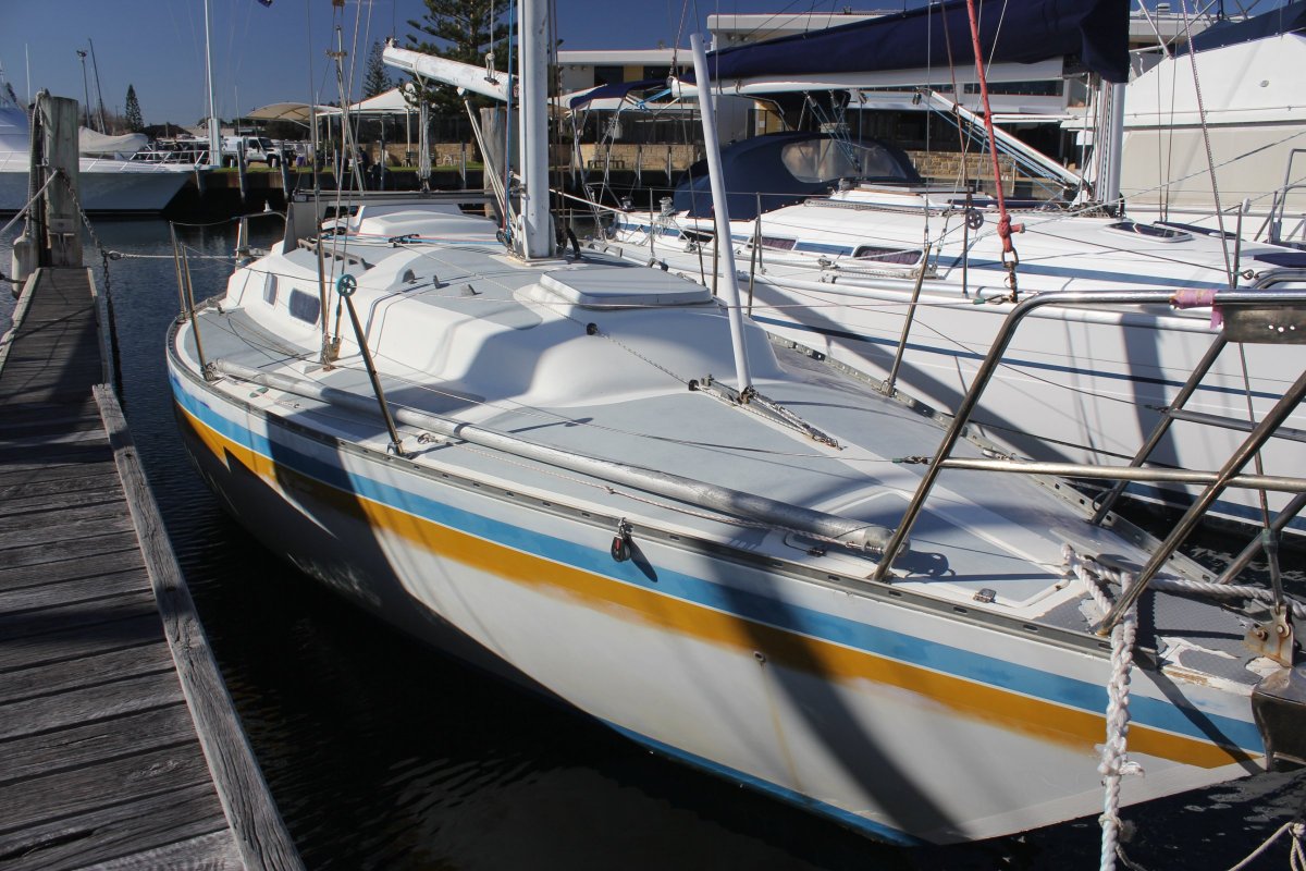 Used Viking 30 Performance Cruiser / Bargain!! for Sale | Yachts For ...