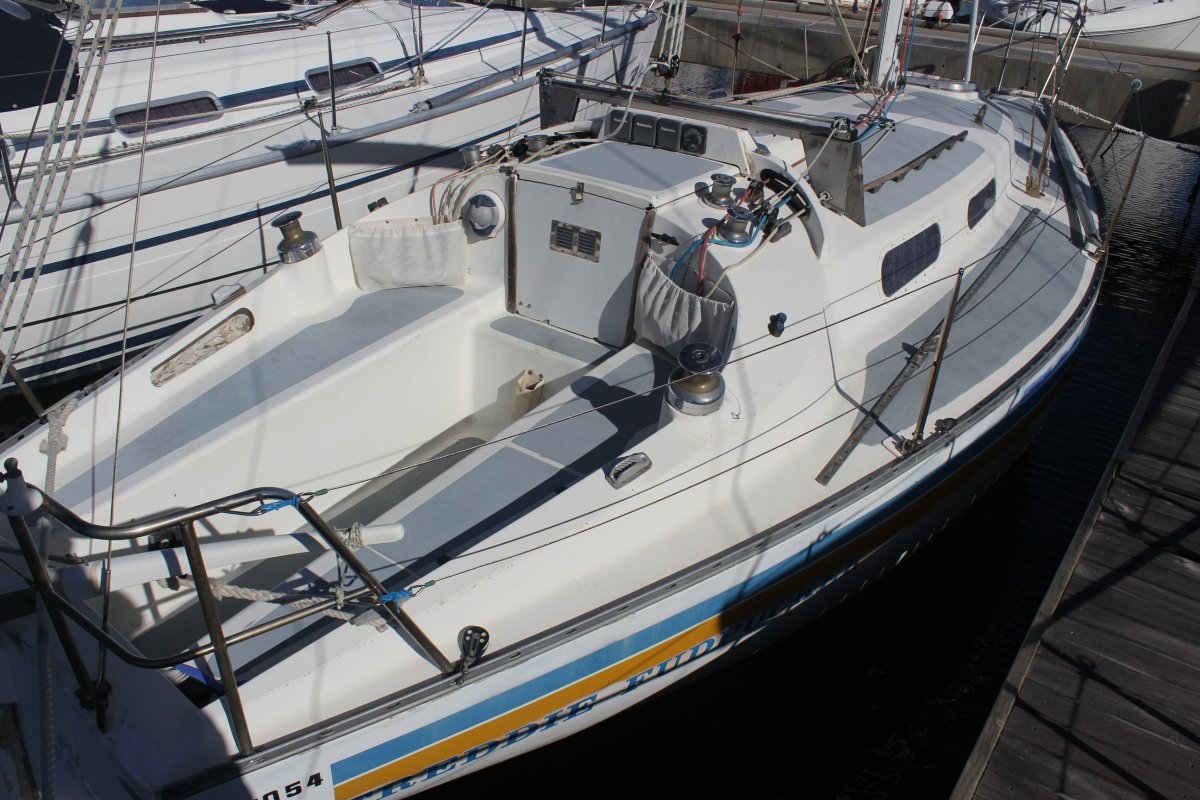 Used Viking 30 Performance Cruiser / Bargain!! for Sale | Yachts For ...