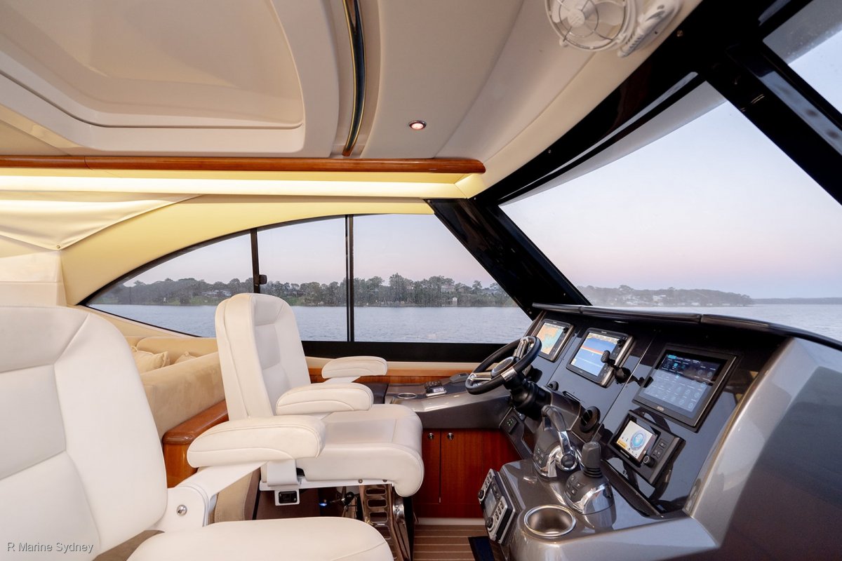 Used Riviera 53 Enclosed Flybridge for Sale | Boats For Sale | Yachthub