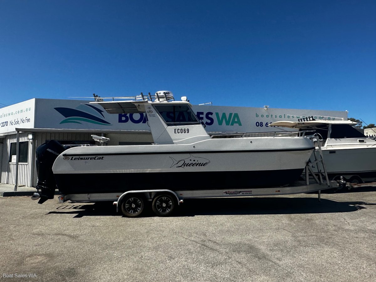 Leisurecat Stormcat 8000 Series 2023 Twin Mercury 225hp 61 Hrs: Trailer ...