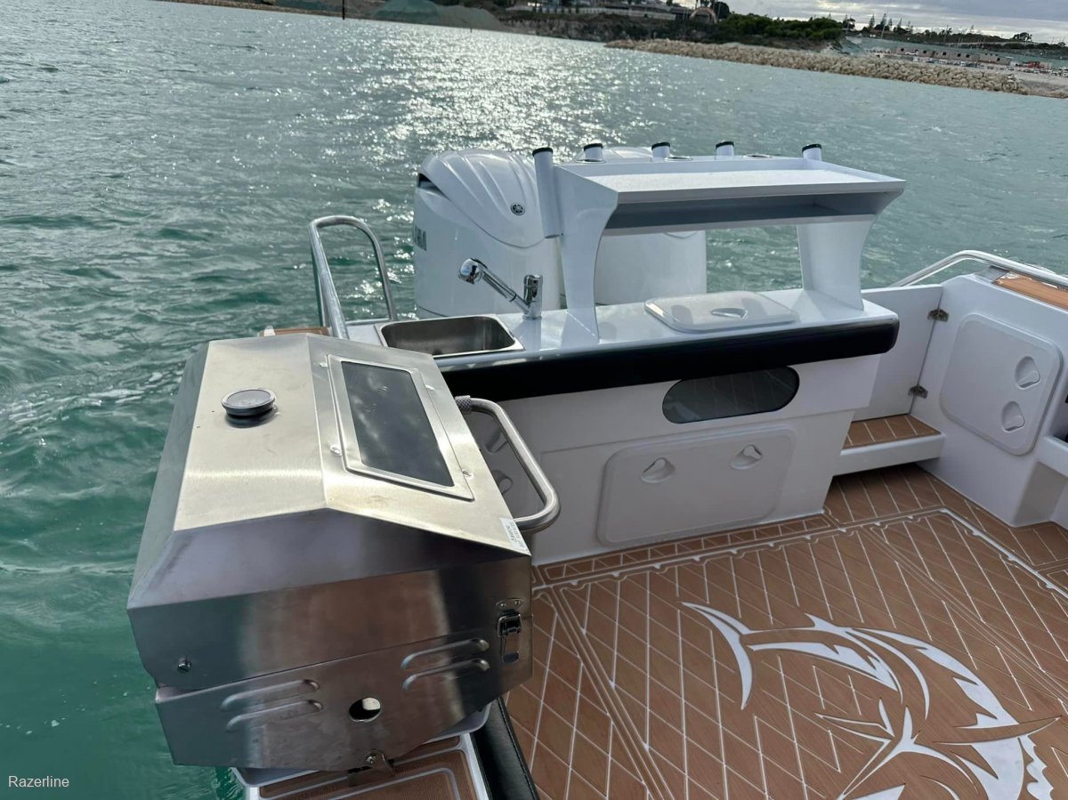New Razerline Olympian Montebello Special 8500: Trailer Boats | Boats ...