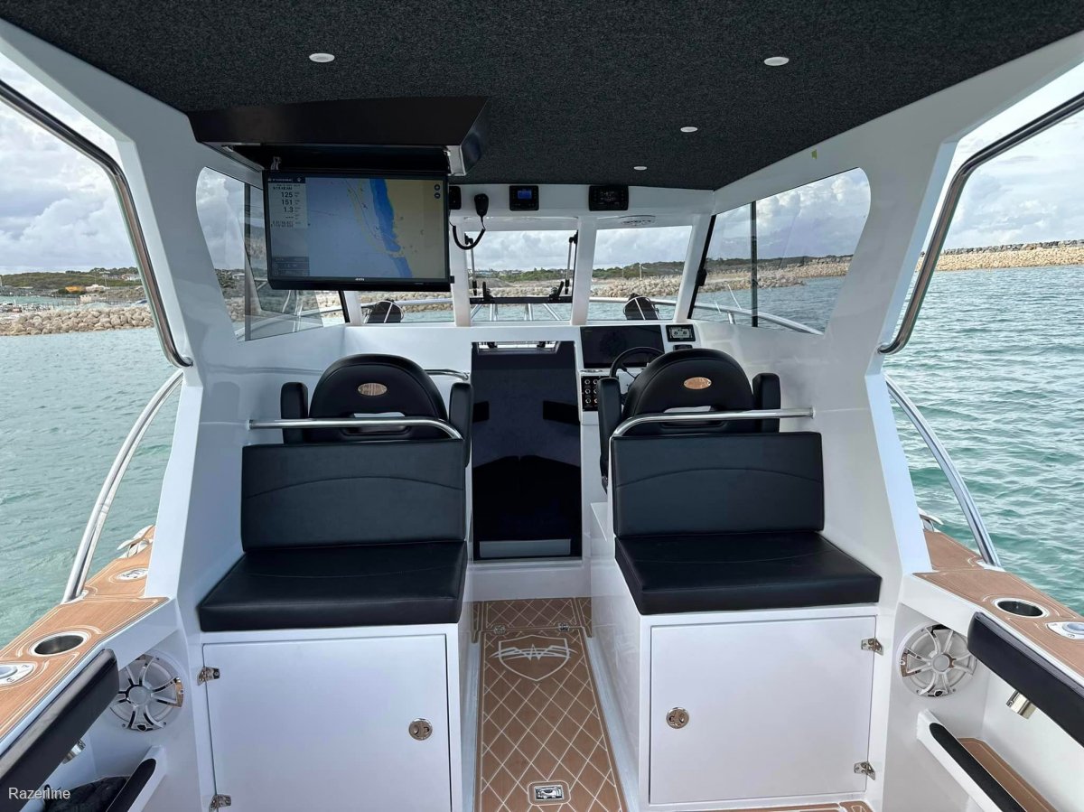 New Razerline Olympian Montebello Special 8500: Trailer Boats | Boats ...