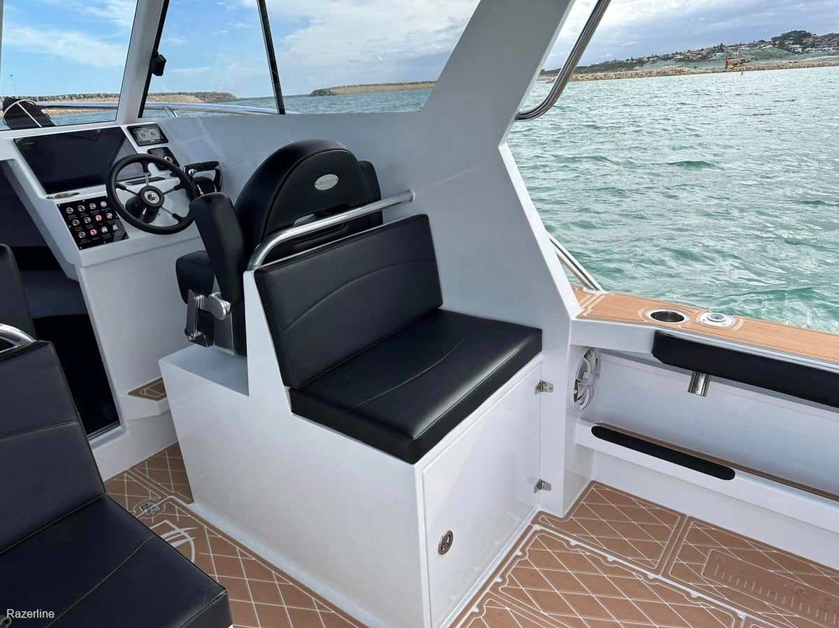 New Razerline Olympian Montebello Special 8500 for Sale | Boats For ...