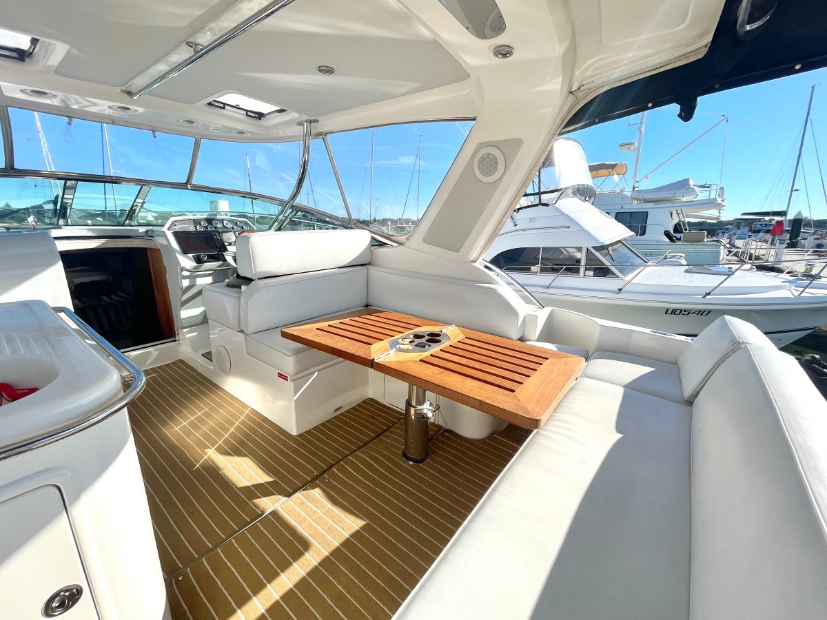 Riviera M360: Power Boats | Boats Online for Sale | Fibreglass/grp ...