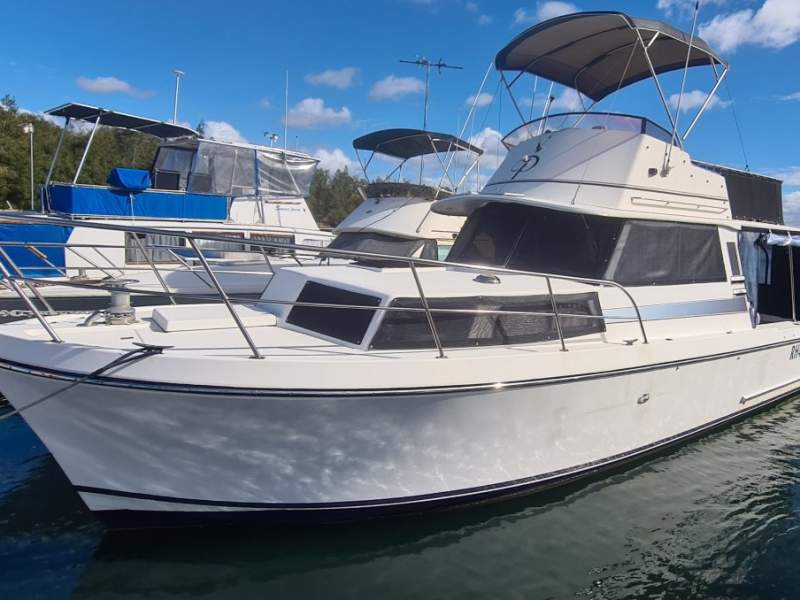 Roberts 30 Sea Islander For Sale Gold Coast: Power Boats | Boats Online ...