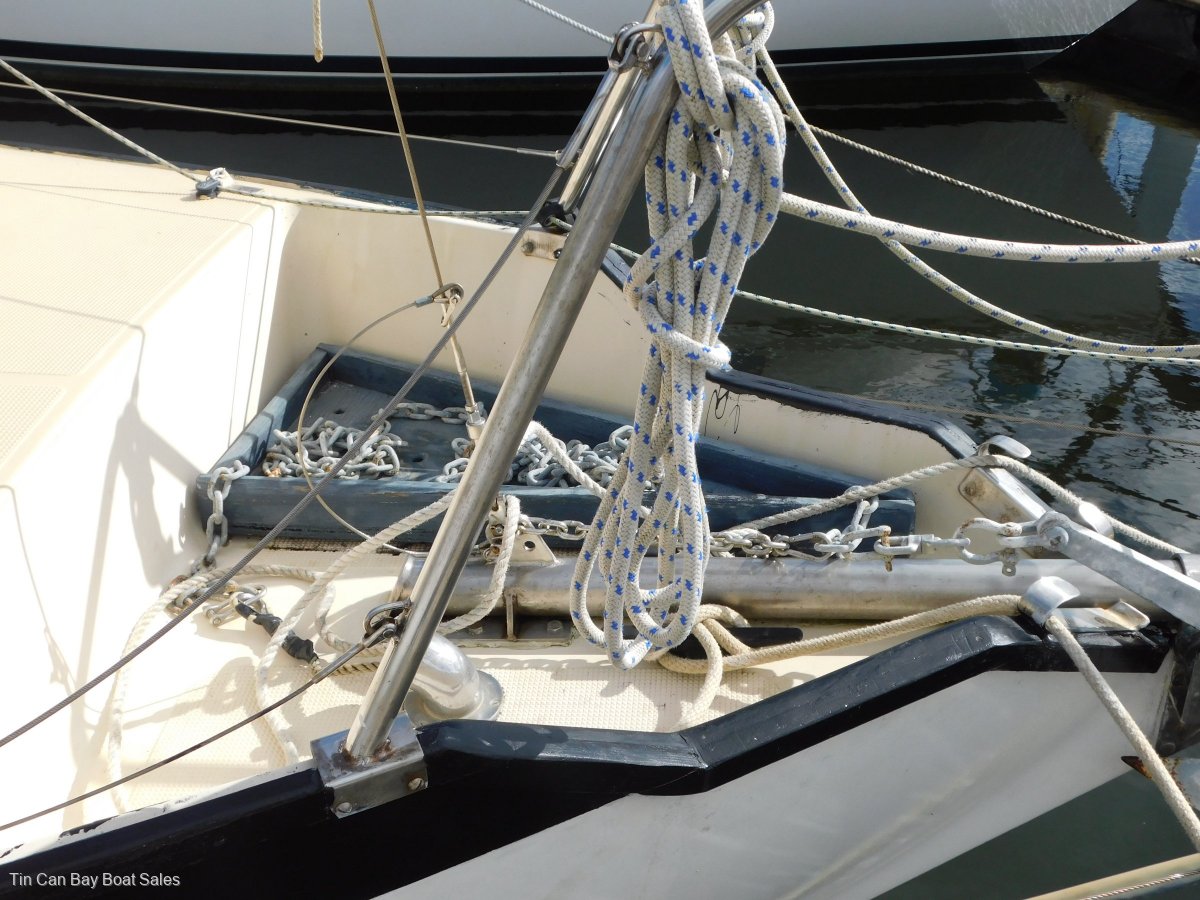 Roberts Spray 22...... Fibreglass Sailing Sloop Trailerable: Sailing ...