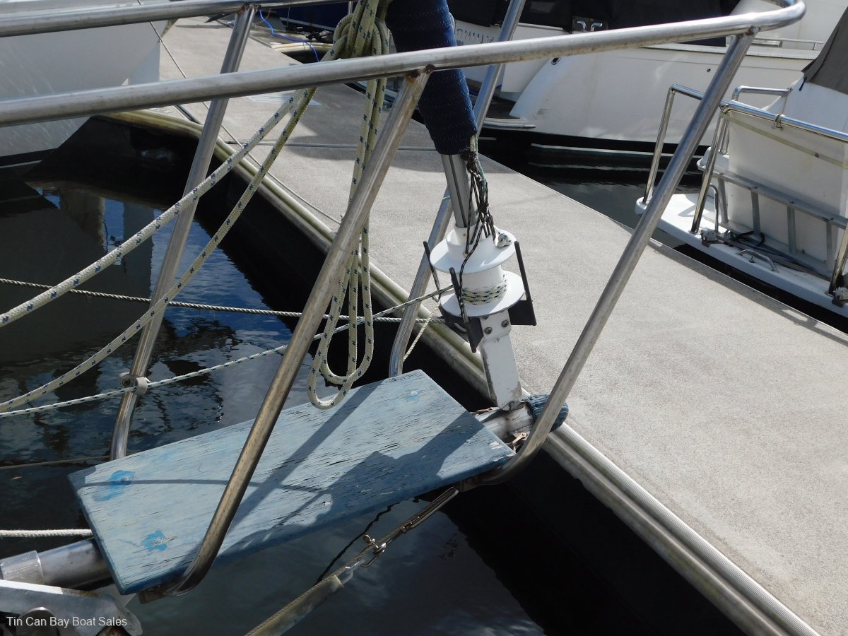 Roberts Spray 22...... Fibreglass Sailing Sloop Trailerable: Sailing ...
