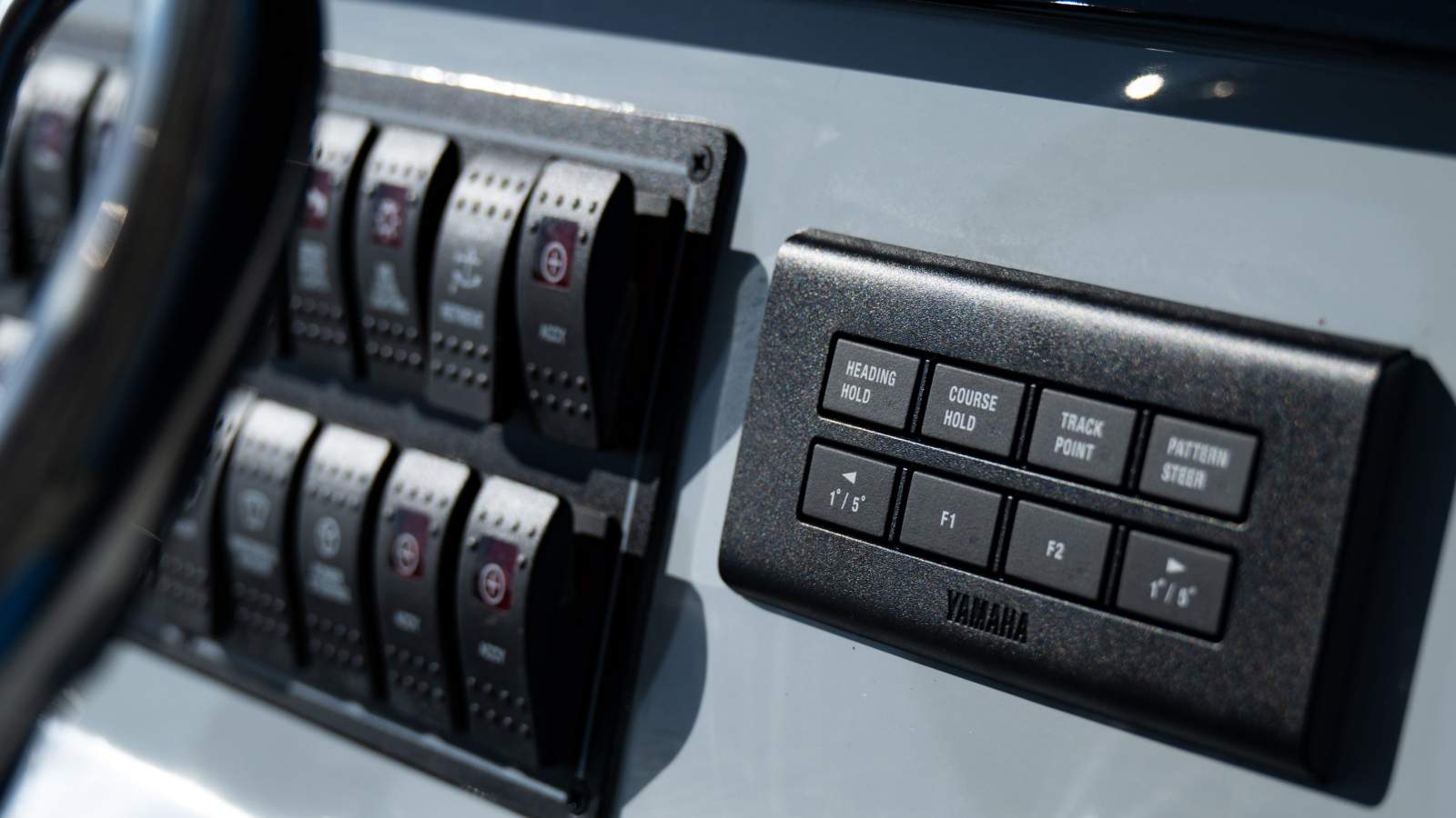 New Pursuit S288 - 2025MY HERE NOW!! For Sale | Lifetime Boats