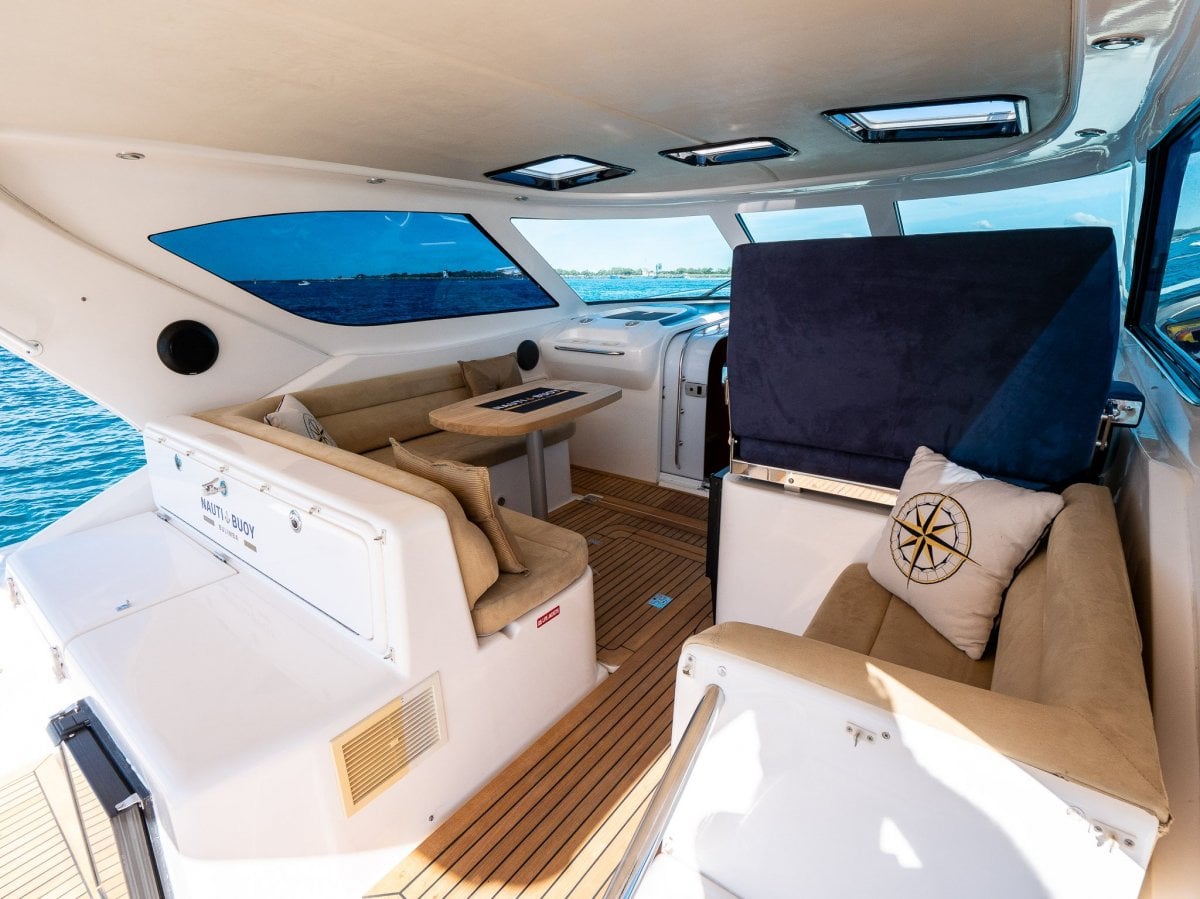 Riviera 4000 Offshore With 2022 Cummins Repower!: Power Boats | Boats ...