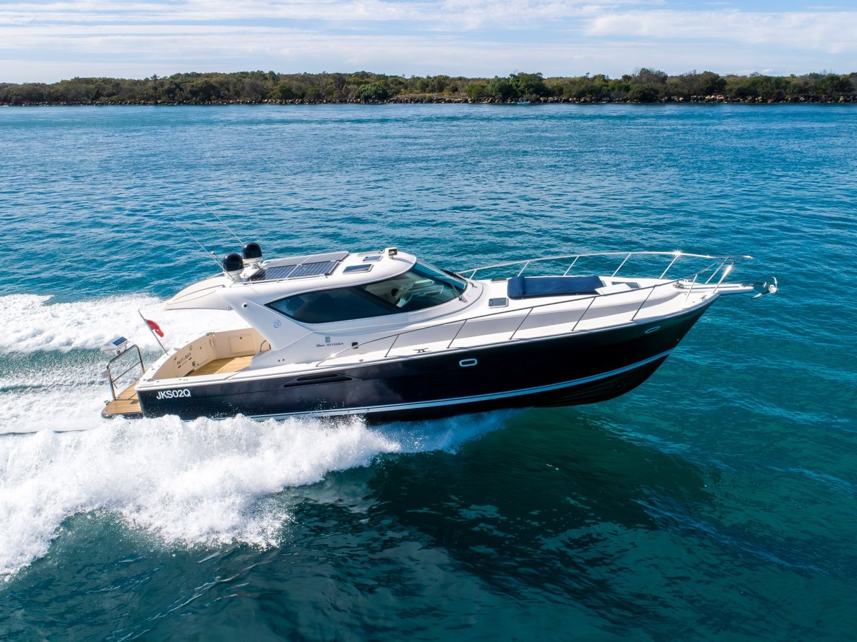 Riviera 4000 Offshore With 2022 Cummins Repower!: Power Boats | Boats ...