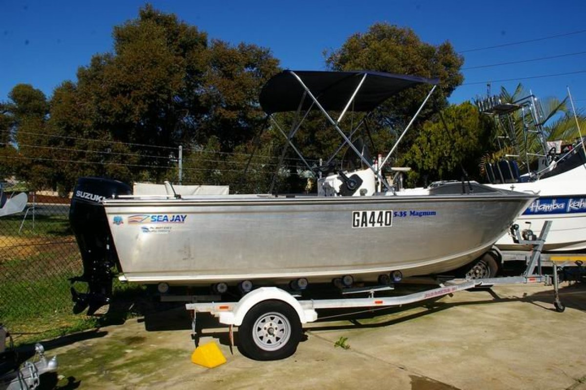Sea Jay 5.35 Magnum Custom Center Console Suzuki 2022 Model: Trailer ...