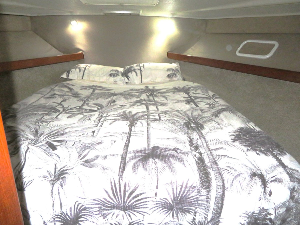 Riviera 38 Bluewater: Power Boats | Boats Online for Sale | Fibreglass ...