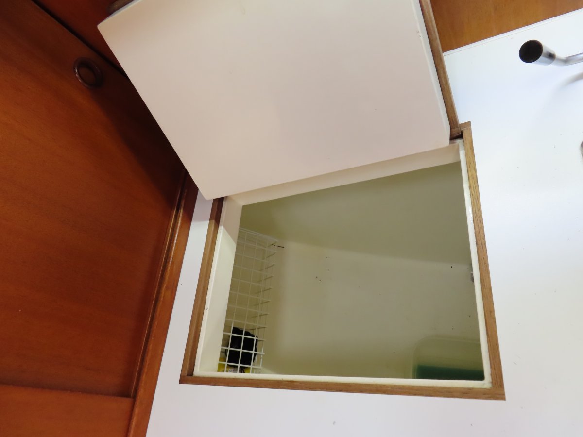 Used Hallberg-rassy 42e Exceptional Bluewater Cruiser, Highly Equipped ...