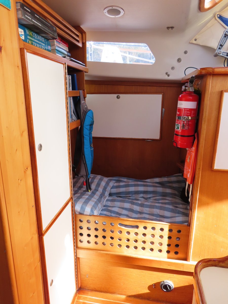 Zeston 36 EXTENSIVE UPGRADES, EXCELLENT CONDITION! For Sale | Derwent ...