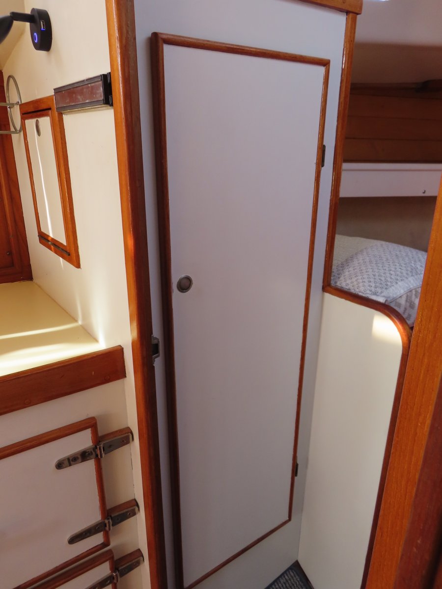 Zeston 36 EXTENSIVE UPGRADES, EXCELLENT CONDITION! For Sale | Derwent ...