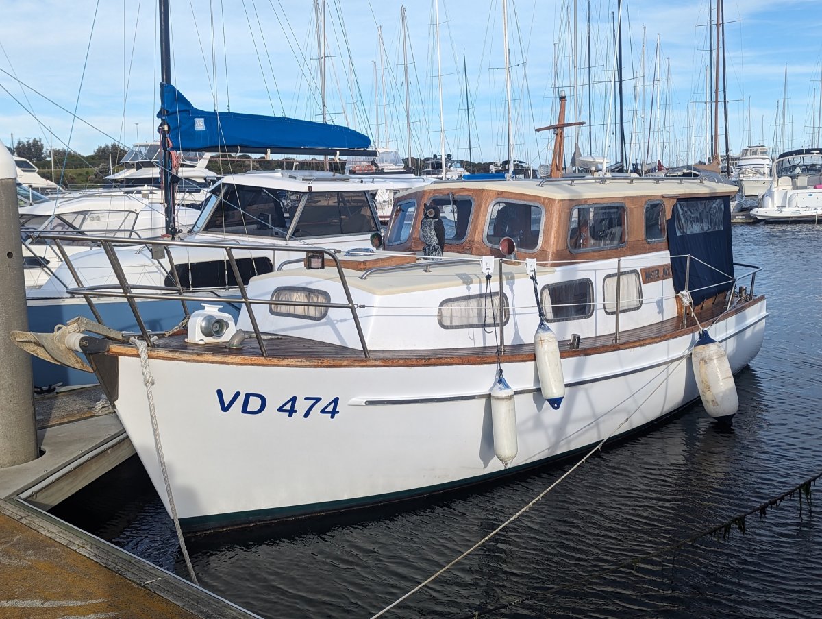 Pilot Boat 1988 Pilot House Cruiser: Power Boats | Boats Online for ...