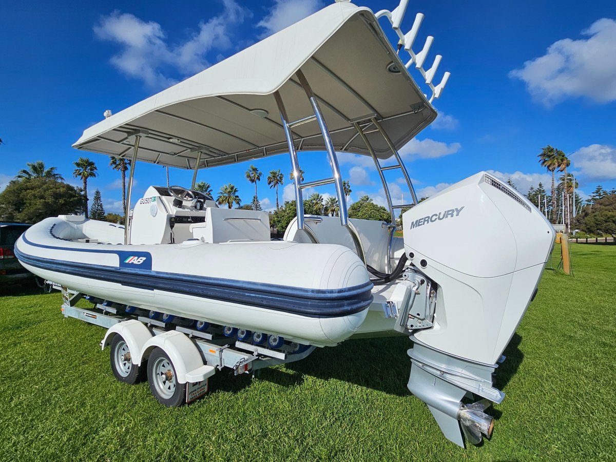 AB Inflatables Oceanus VST 28 Twin 225 hp Mercury Verado Outboard ...