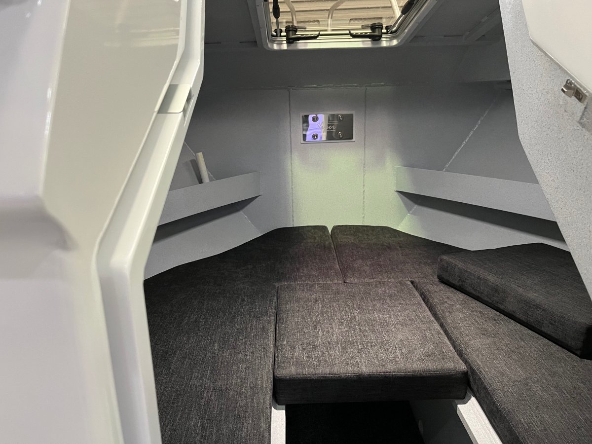 New Preston Craft 820 Thunderbolt - Preston Marine