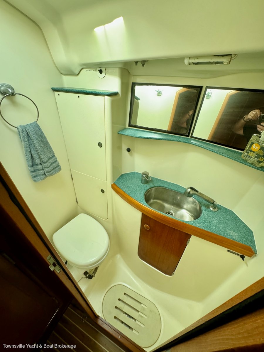 Used Jeanneau Sun Odyssey 43ds 4 Cabin Version - Australian Registered ...