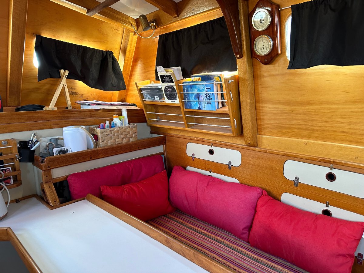 Used Endurance 35 Custom for Sale | Yachts For Sale | Yachthub