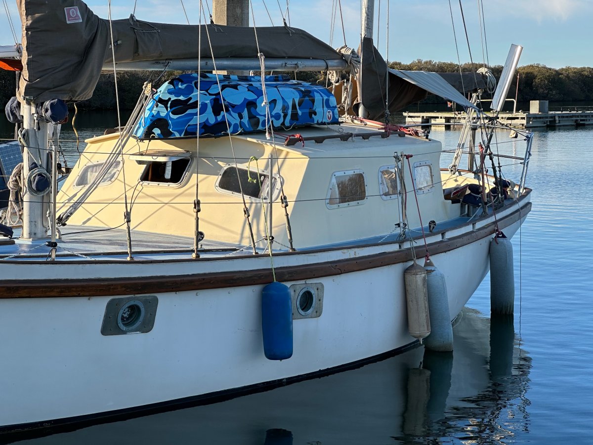 Endurance 35 Custom: Sailing Boats | Boats Online for Sale | Ferro ...