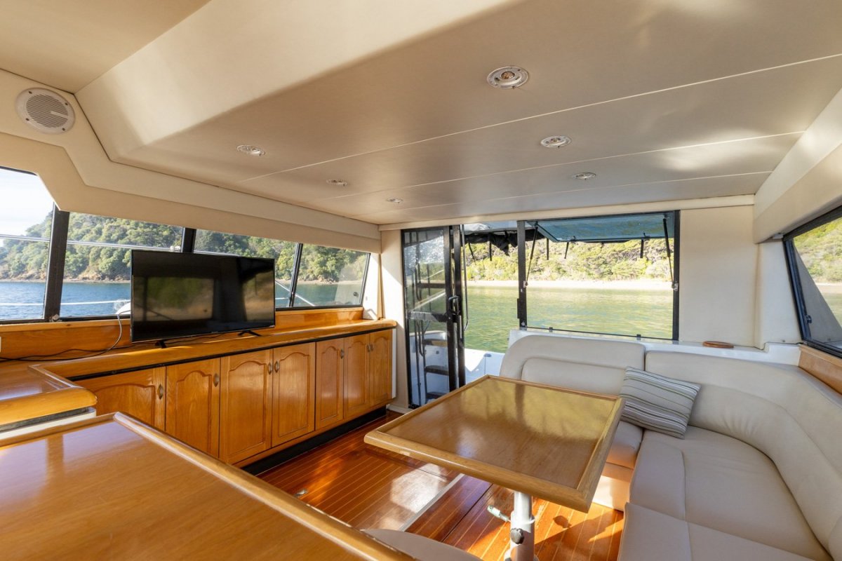 Used Bayliner 4388 for Sale | Boats For Sale | Yachthub