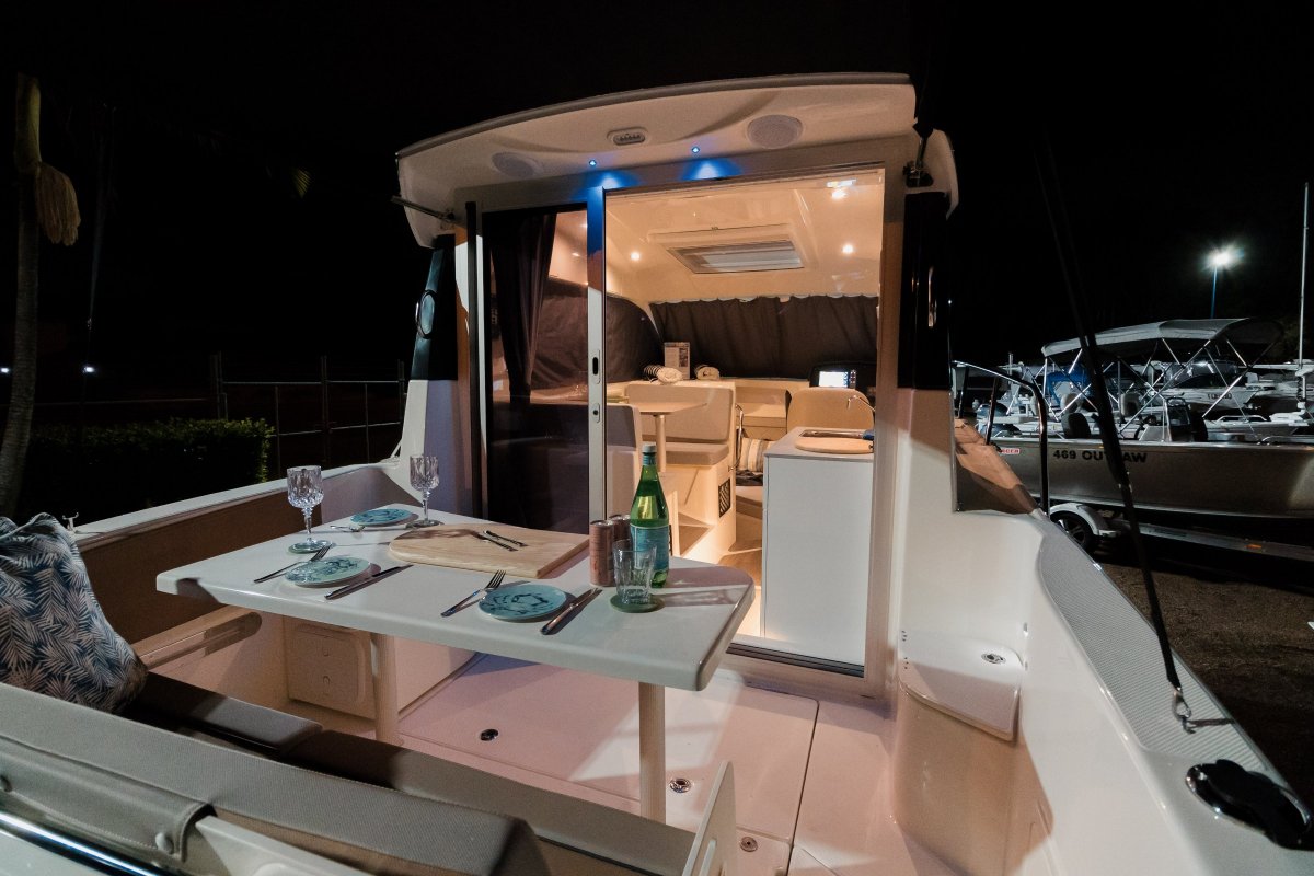 New Arvor 755 Weekender - Available To Order: Power Boats | Boats ...