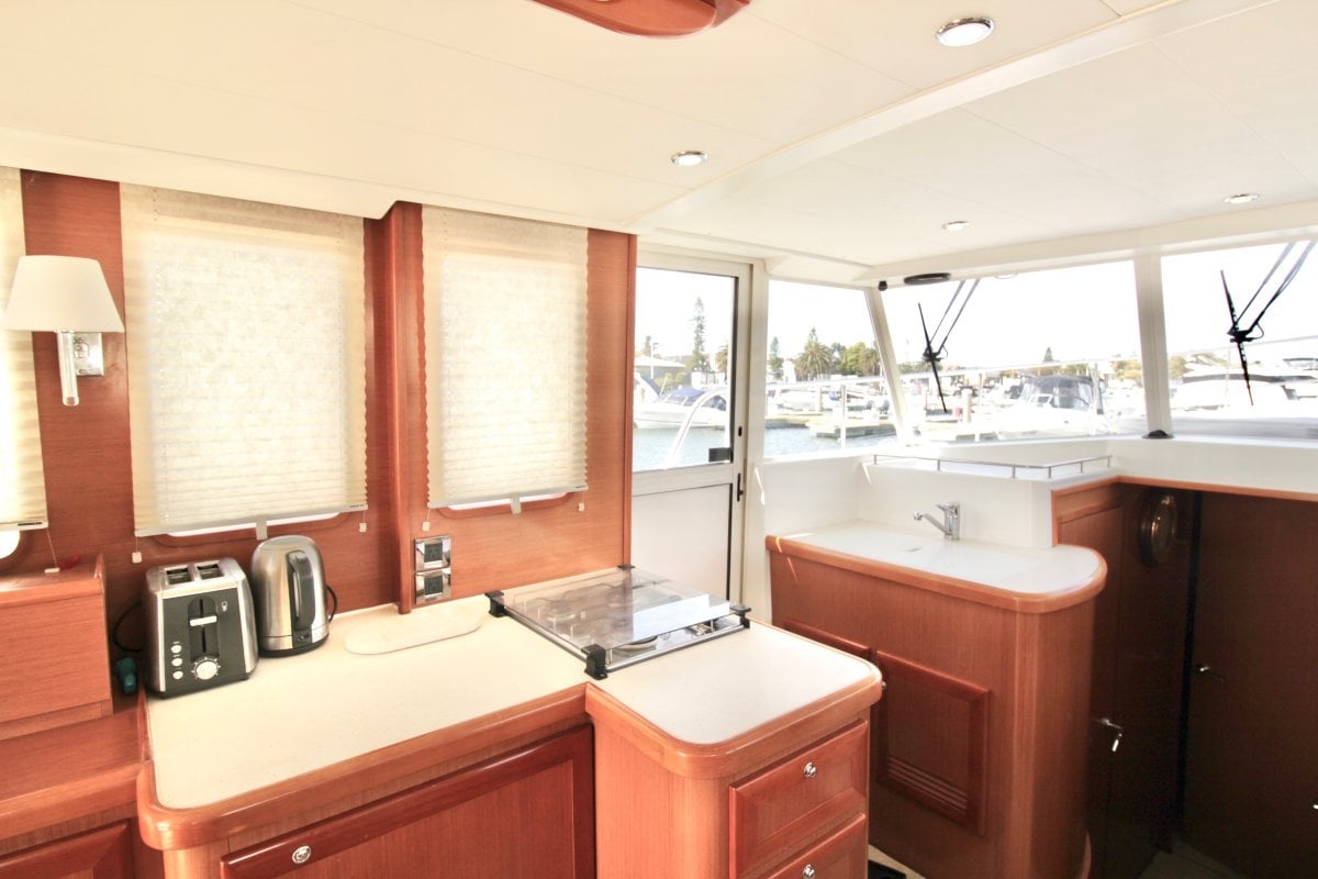 Used Beneteau Swift Trawler 42 for Sale | Boats For Sale | Yachthub