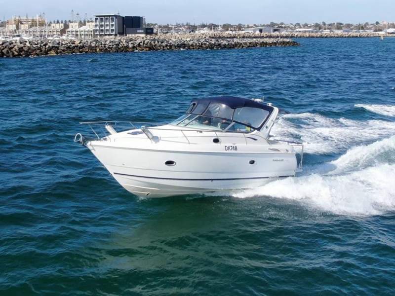 Sunrunner 2800 Aussie Built Bowthruster & Low 300 Hours Motor/leg ...
