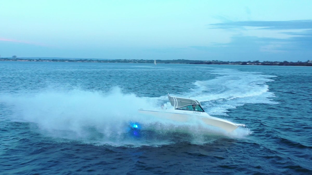 Used Caribbean Reef Runner 21 With 2020 Mercruiser 370 & Hamilton Jet ...