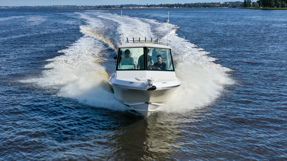Used Caribbean Reef Runner 21 With 2020 Mercruiser 370 & Hamilton Jet ...