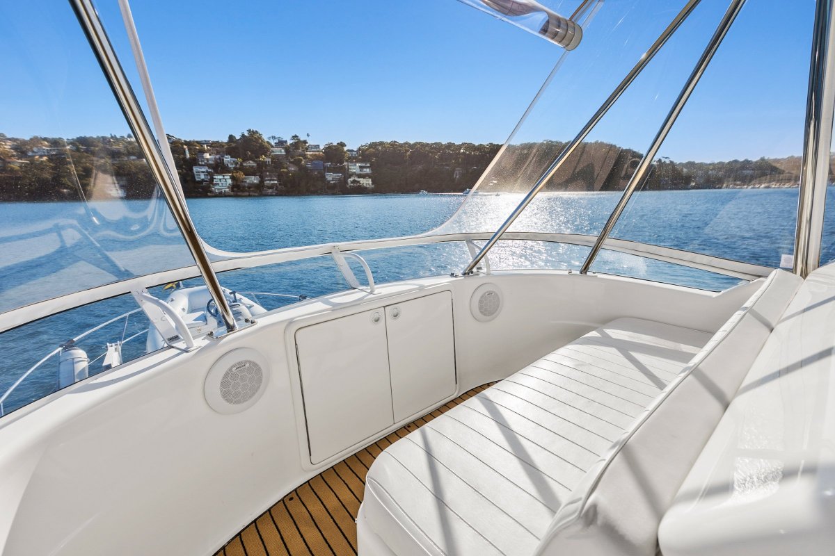 Riviera 37 Flybridge For Sale | d’Albora Yacht Brokers