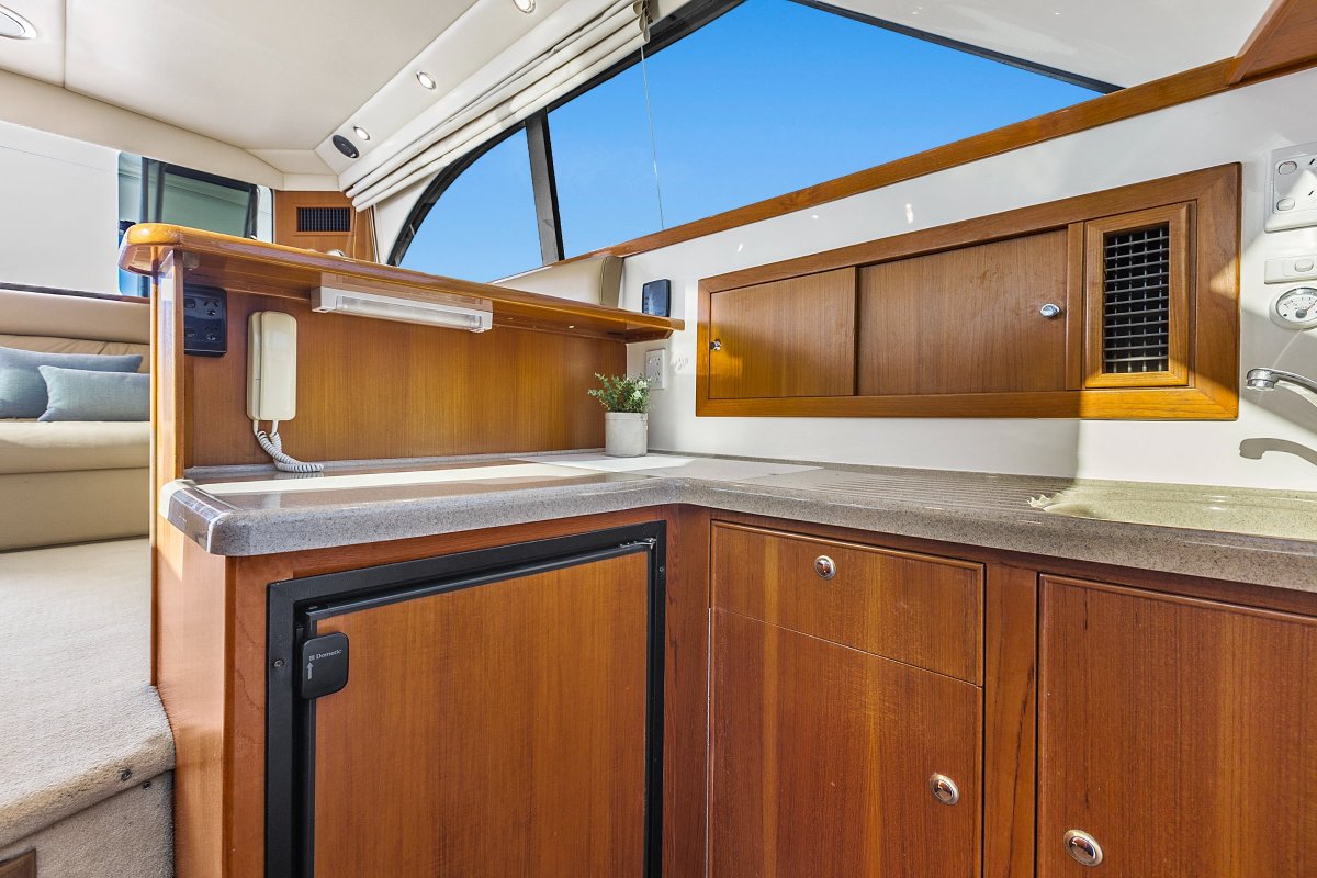 Riviera 37 Flybridge: Power Boats | Boats Online for Sale | Fibreglass ...