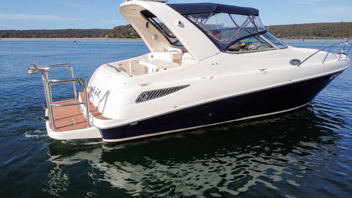 Riviera M290 Sports Cruiser 2003: Power Boats | Boats Online for Sale ...