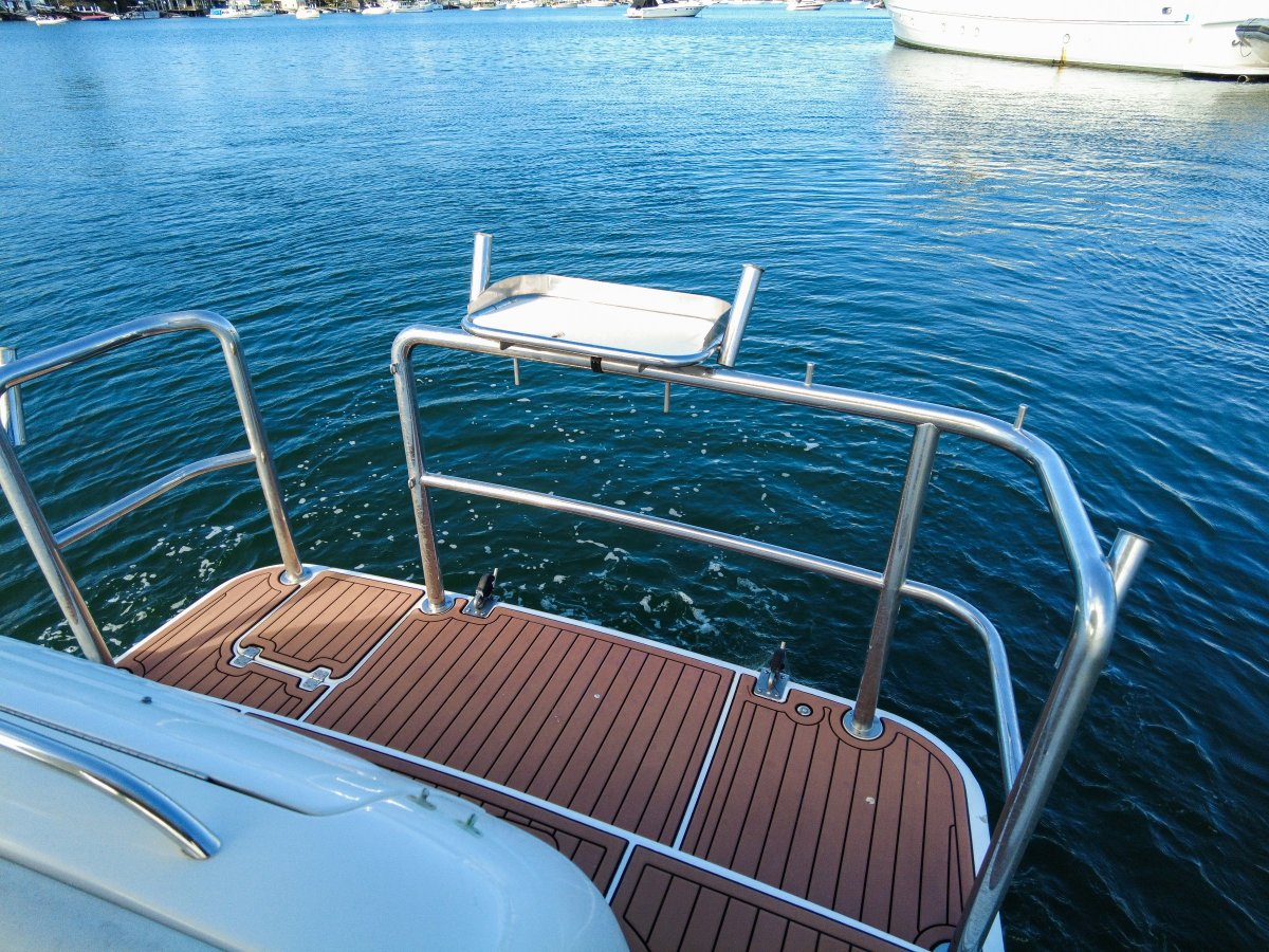 Used Riviera M290 Sports Cruiser 2003 for Sale | Boats For Sale | Yachthub