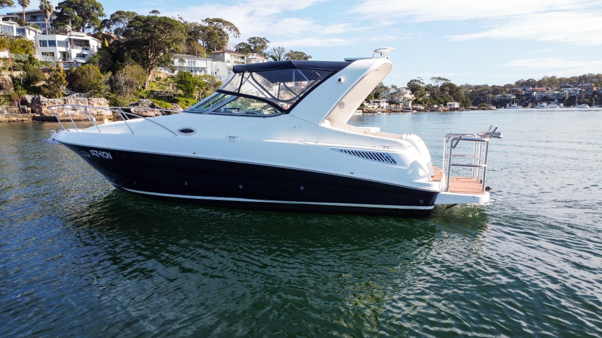 Used Riviera M290 Sports Cruiser 2003 for Sale | Boats For Sale | Yachthub