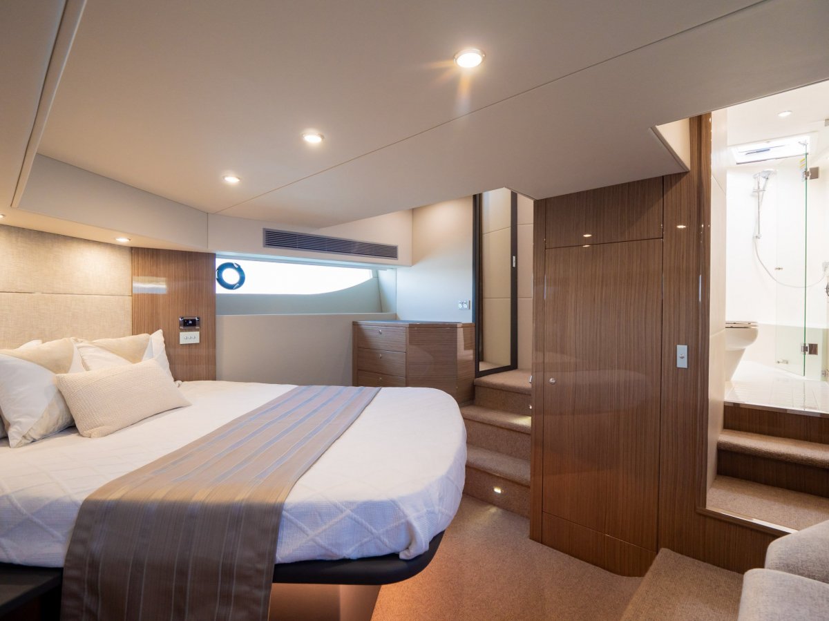 Maritimo M51 Enclosed Flybridge: Power Boats | Boats Online for Sale ...