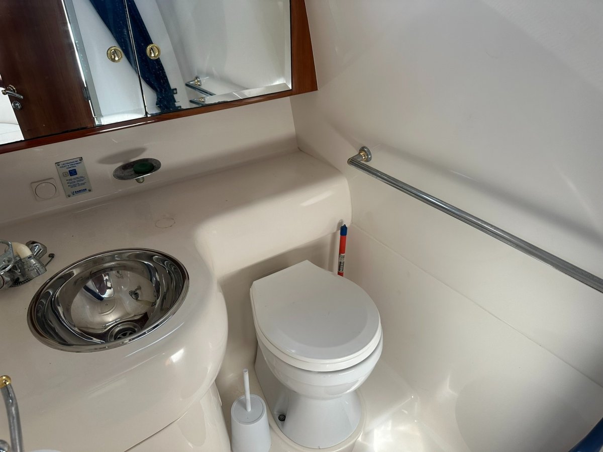 Sunrunner 3700: Power Boats | Boats Online for Sale | Fibreglass/grp ...