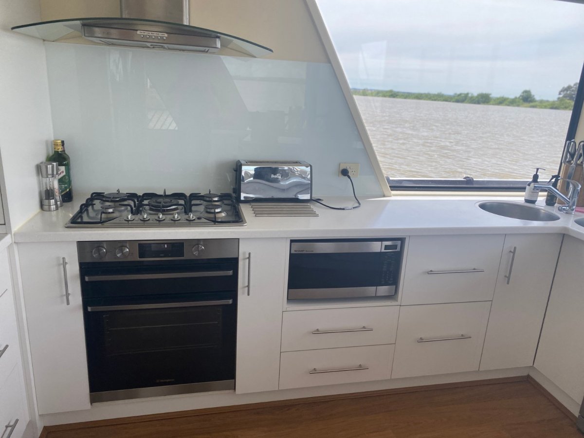 Premier Houseboat & Established Hire Business On The Murray River: for ...