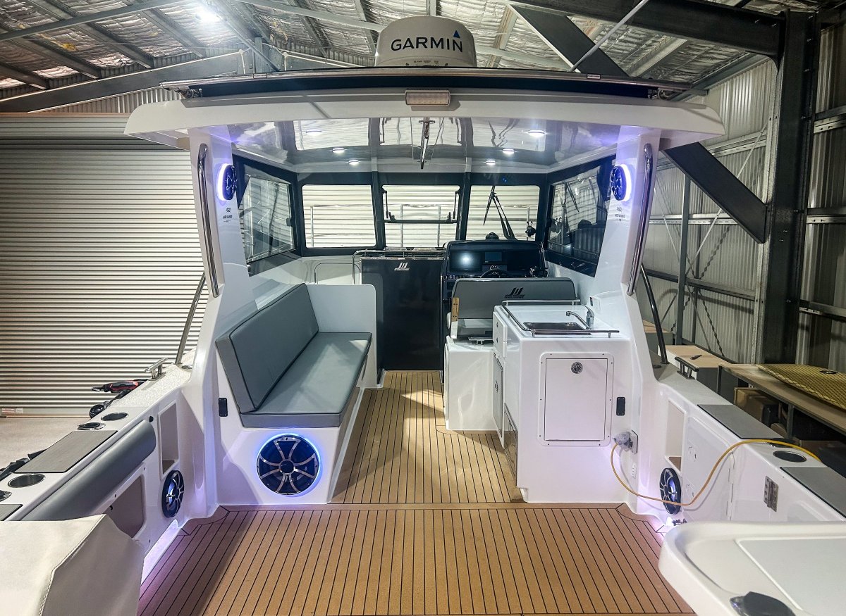 Shockwave Powercat Breaksea X - Low Hours!: Power Boats | Boats Online ...