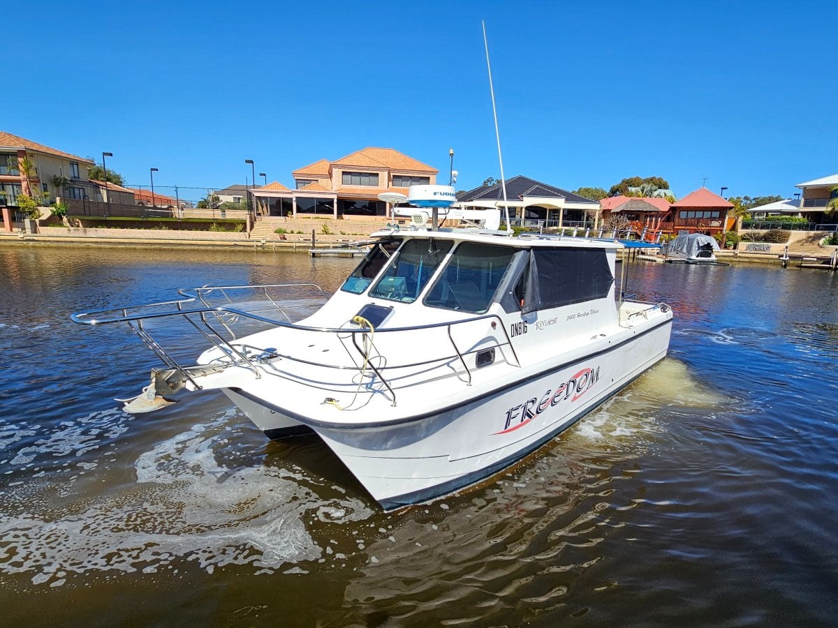 Kevlacat 3400 Hardtop Deluxe Premier Fishing Vessel & Family Weekender ...